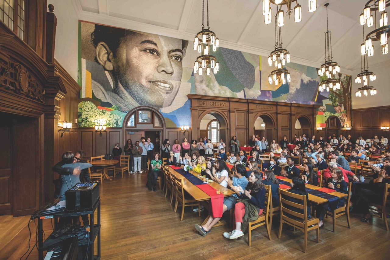 Picturing Pauli | Scene On Campus | Yale Alumni Magazine