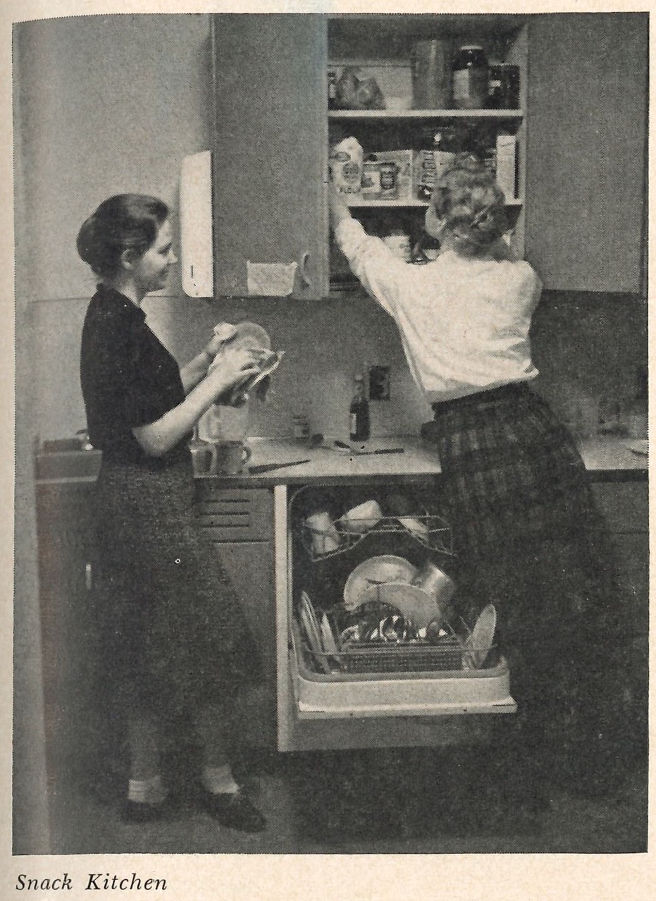 Throwback Thursday: Helen Hadley Hall's debut | Daily Snap | Yale ...