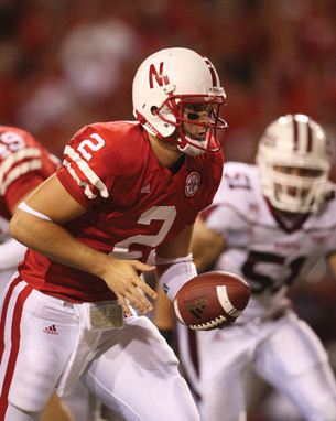 Three vie for QB spot | Sporting Life | Yale Alumni Magazine