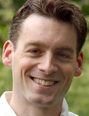 Jacob Hacker ’00PhD | Newsmaker | Yale Alumni Magazine