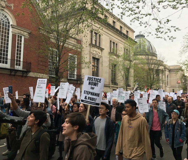 Marchers protest police shooting | Daily Snap | Yale Alumni Magazine